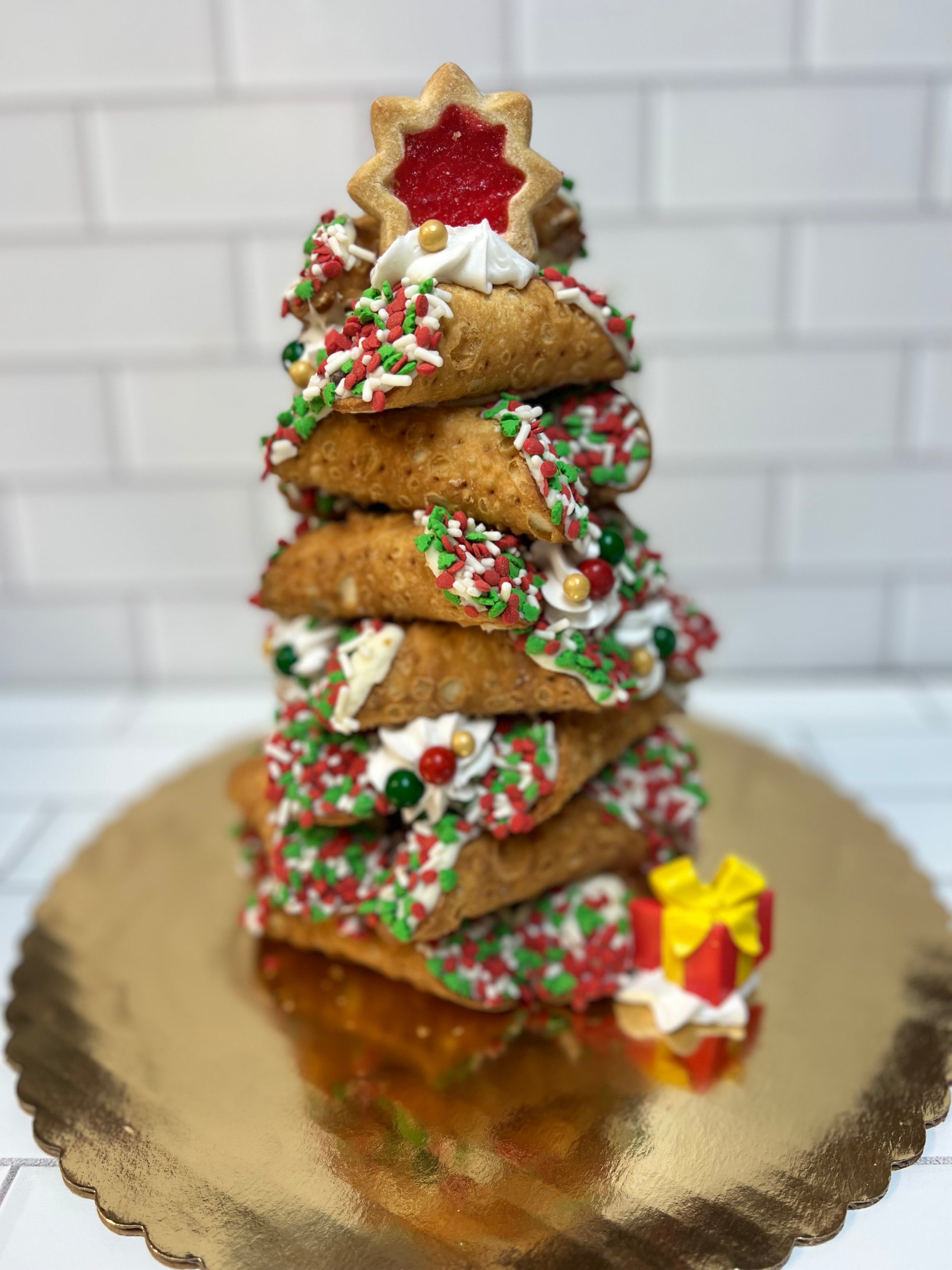 Cannoli Holiday Tree | Meriano's Bakery & Cannoli Truck